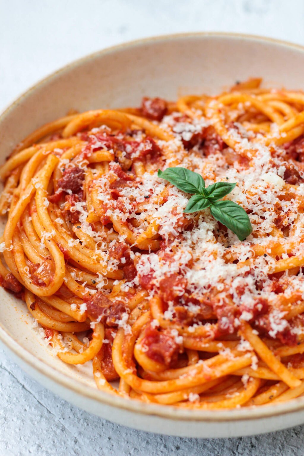 Bucatini All'Amatriciana | Good Food Discoveries