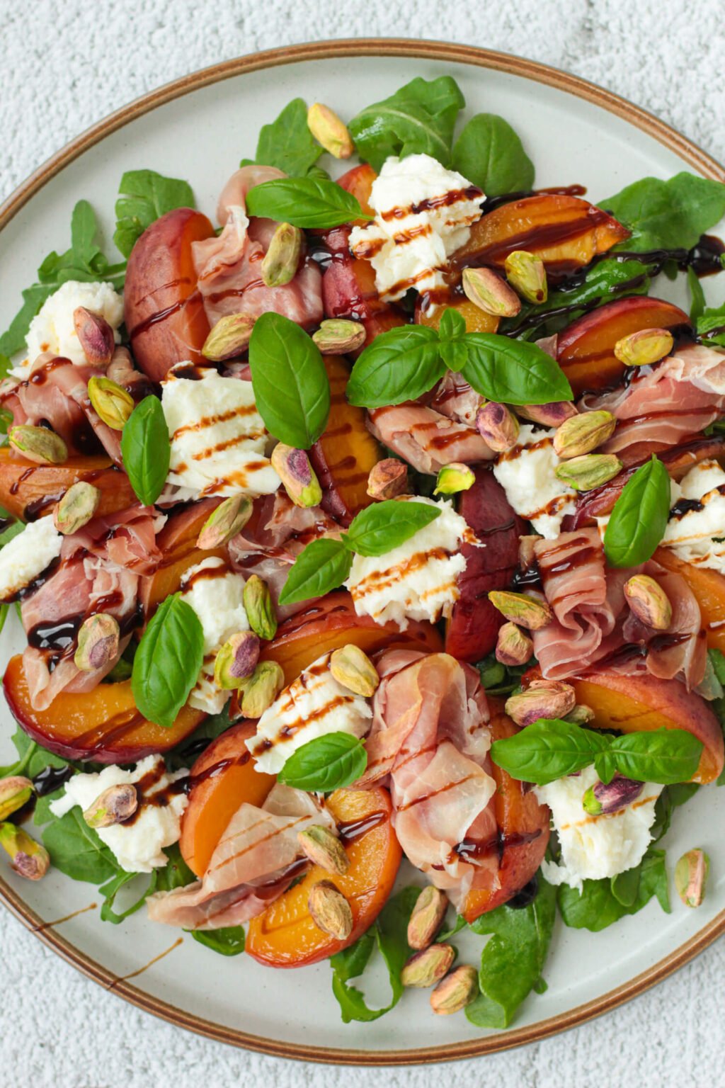 Roasted Peach Salad with Prosciutto and Mozzarella - Good Food Discoveries