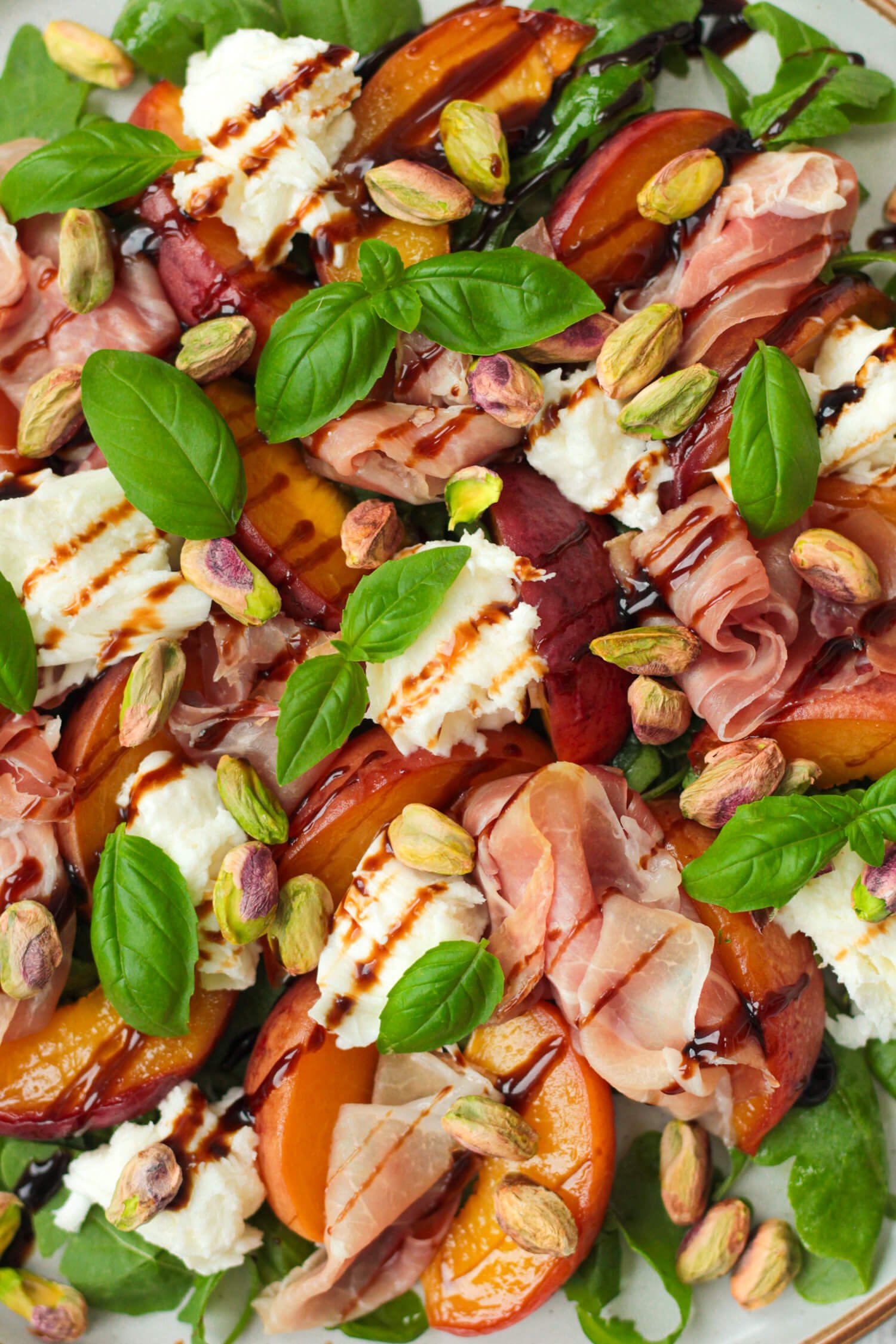 Roasted Peach Salad with Prosciutto and Mozzarella - Good Food Discoveries
