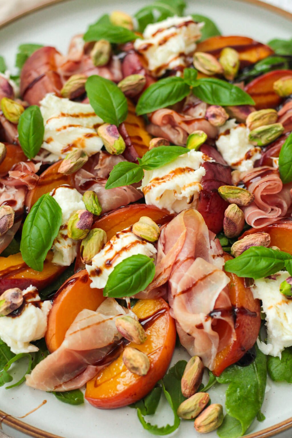 Roasted Peach Salad with Prosciutto and Mozzarella - Good Food Discoveries
